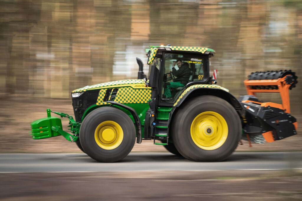 Ciągnik rolniczy John Deere 7R 310 - Agrosharing
